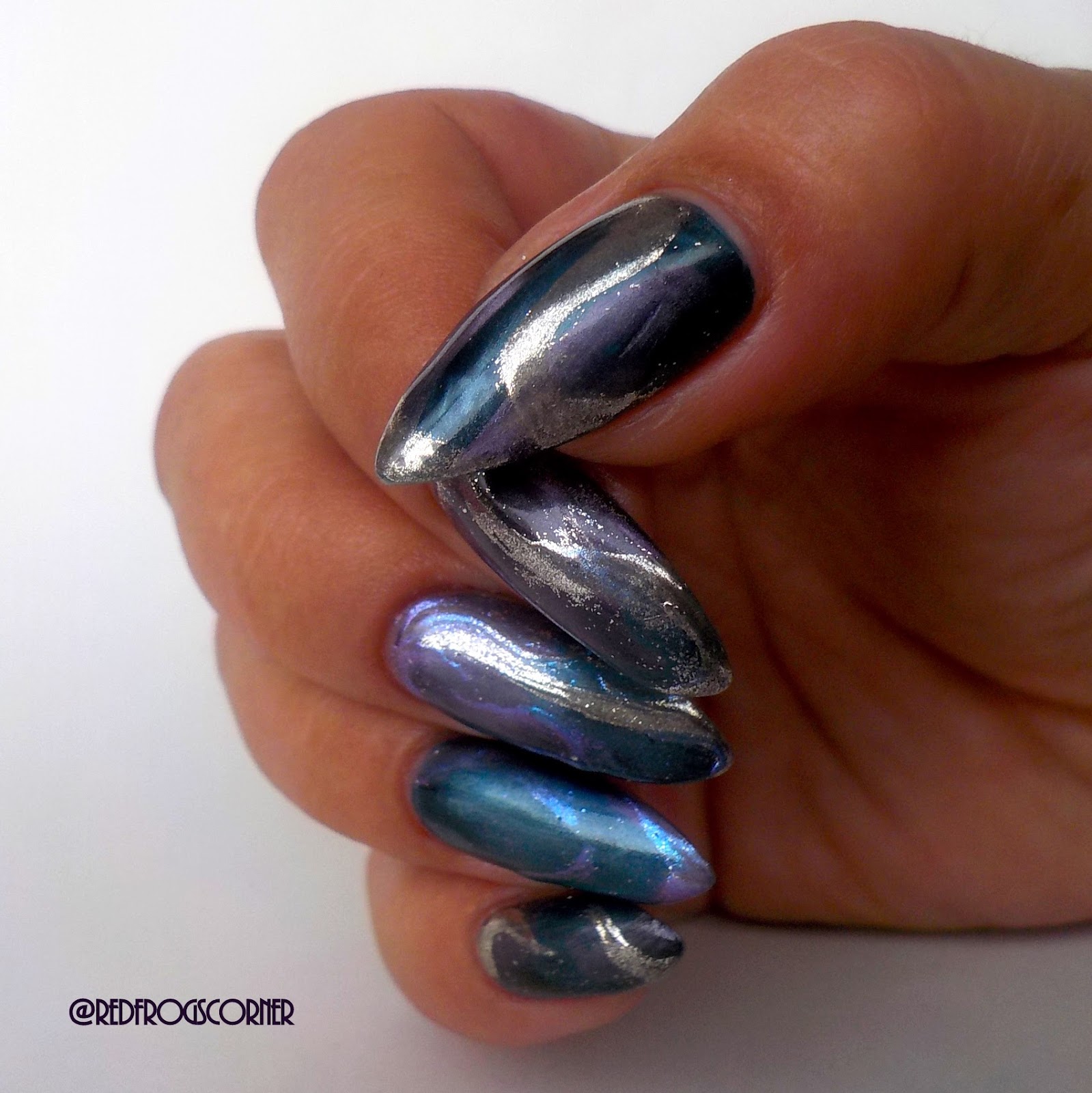 Red polish or bad polish?: Cosmic chrome design