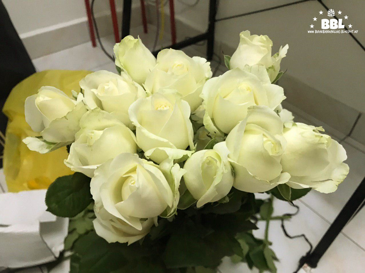 Kedai Jual Bunga Segar Murah Di Pasar Seni - Budak Bandung Laici
