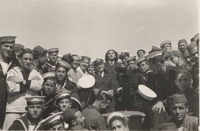 ΝΙΚΟΣ ΧΕΙΛΑΡΗΣ ΕΤΣΙ ΓΙΑ ΝΑ ΛΕΜΕ ΚΑΤΙ....: Θωρηκτό ΑΒΕΡΩΦ