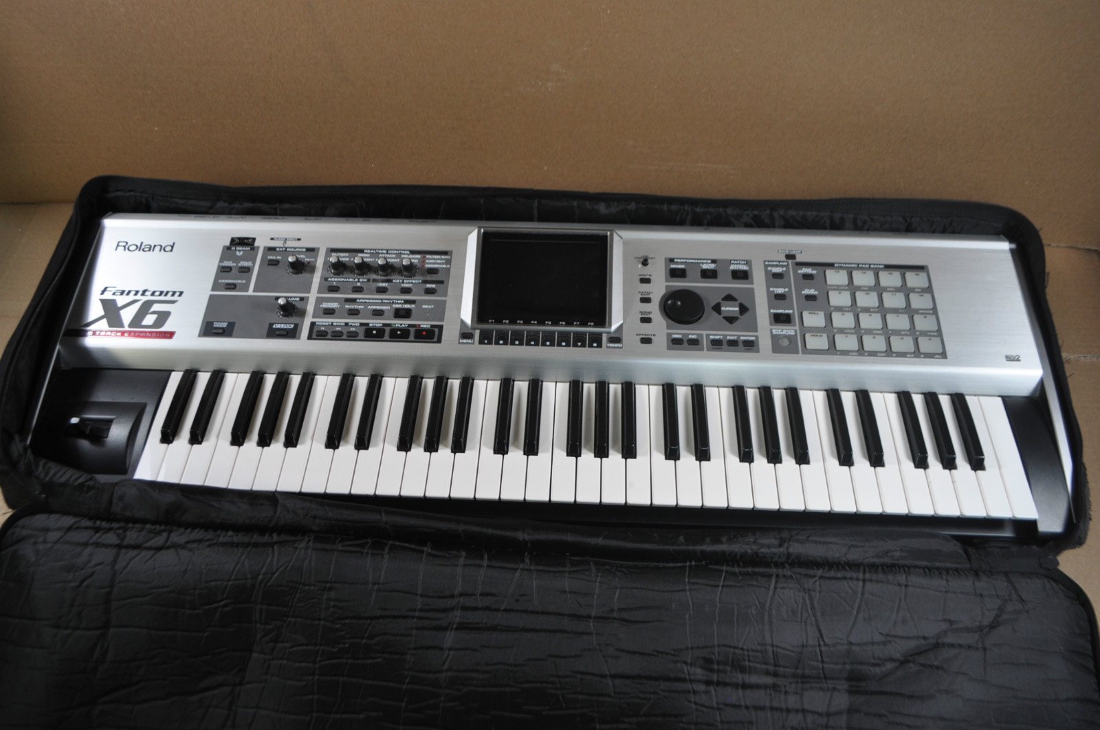 MATRIXSYNTH-B: Roland Fantom-X6 Synthesizer