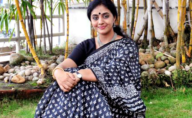 Methil Devika Profile |Latest Photos | Upcoming Movies - CinemaScene.in