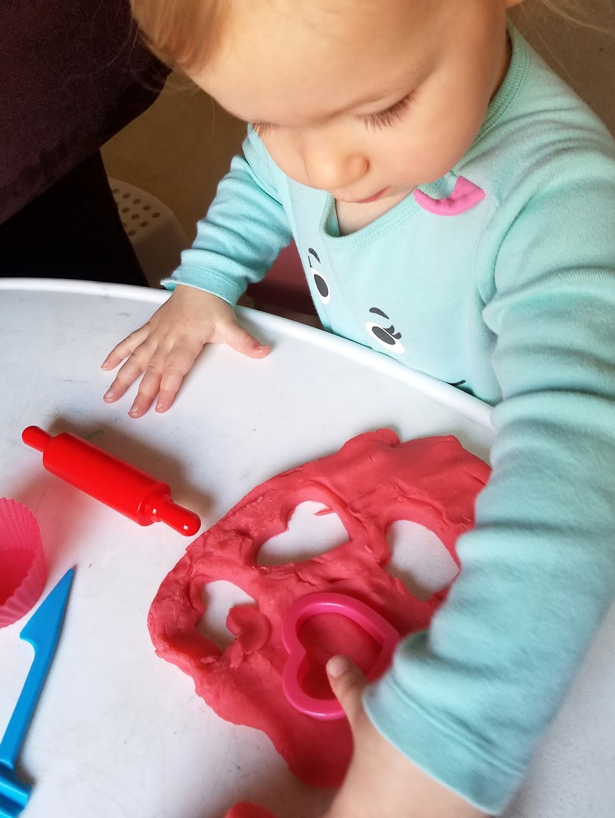 Mom's Tot School: A Toddler Valentine's Day!
