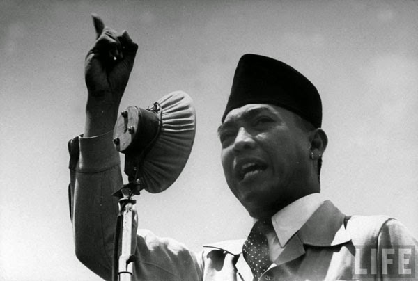 Terjemahan Teks PRESIDENT SUKARNO OF INDONESIA : Speech at the opening ...