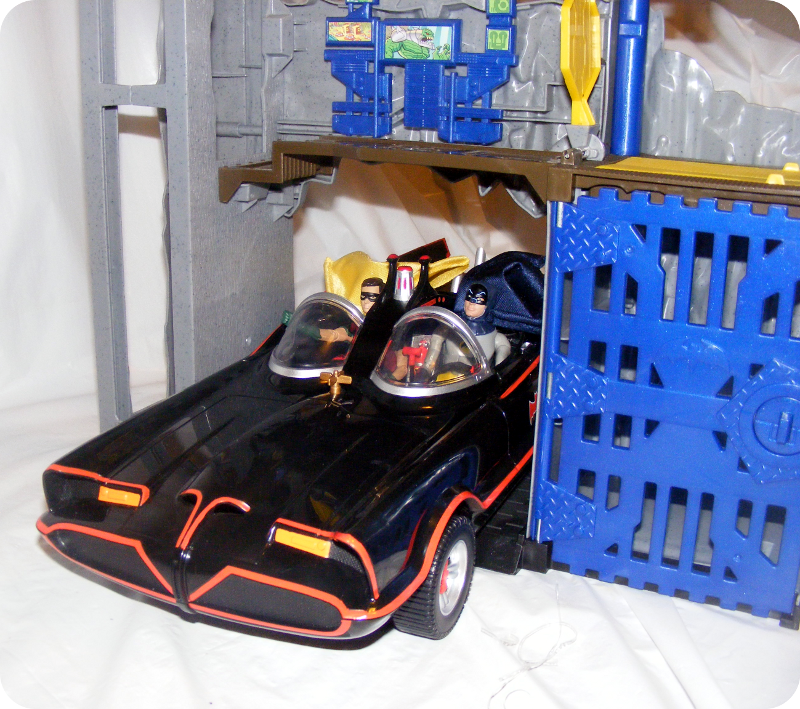 Misfit Robot Daydream: Mattel's Batman Classic TV Batmobile