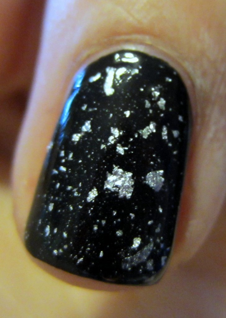 Nail Pattern Boldness: "silver" flake polish, coming soon!