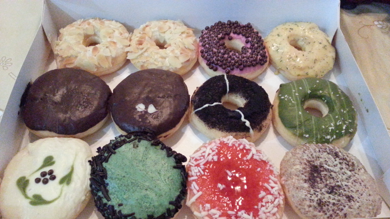 The Philippine Beat: J.Co opens its 12th Philippine branch in Glorietta 2