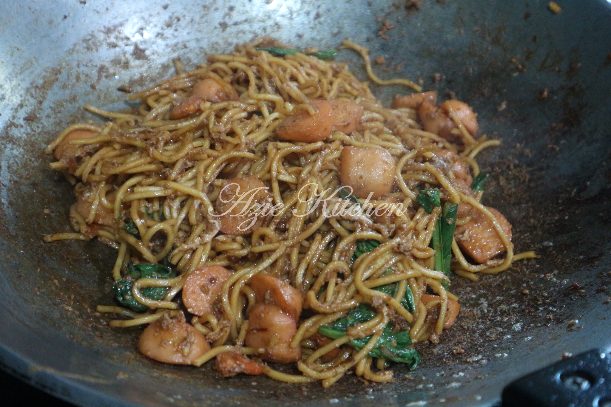 Mee Goreng Kelantan Menggunakan Sos Labu Siam - Azie Kitchen