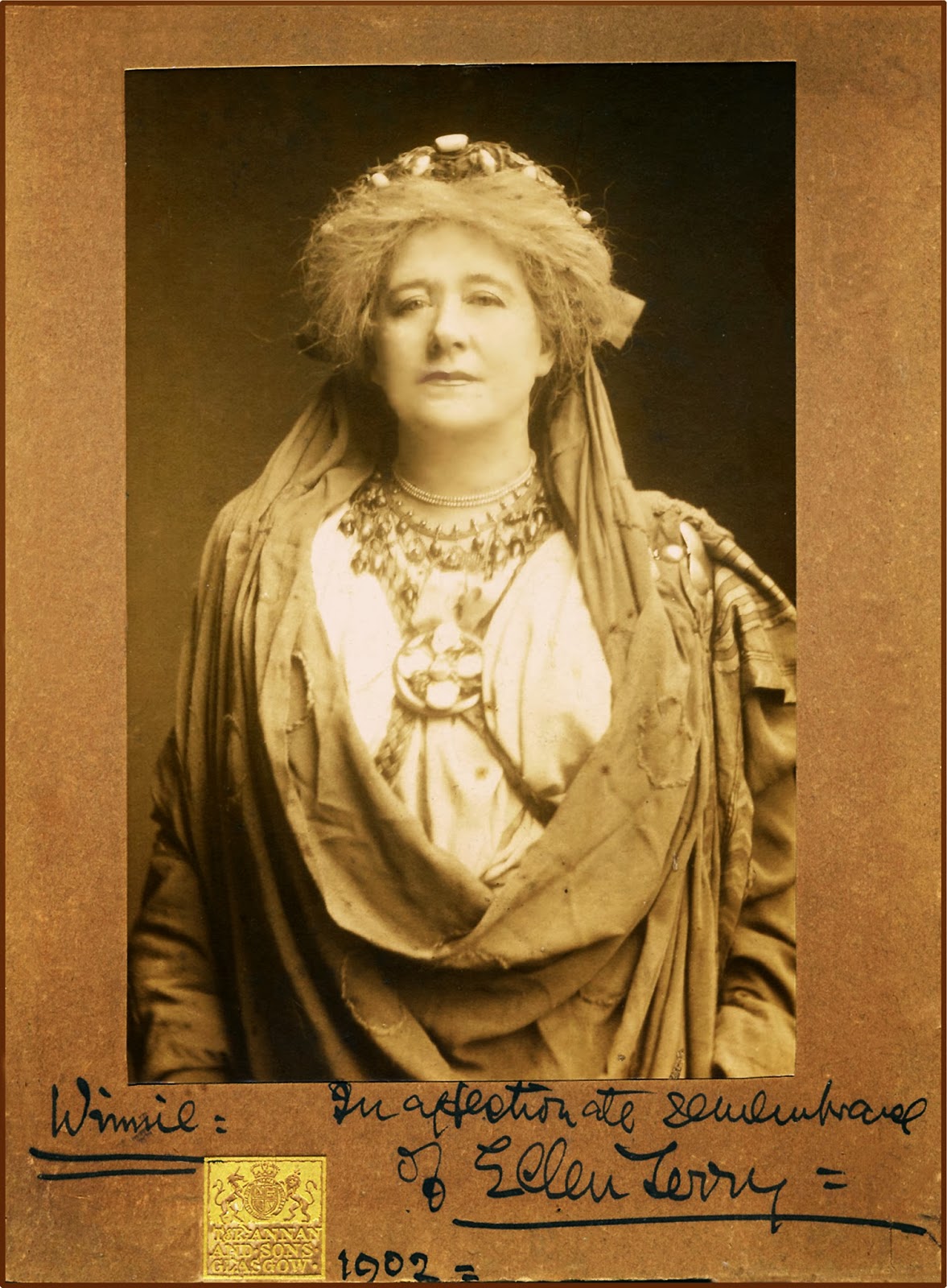 Les roses de décembre: Ellen Terry dans la prunelle de Virginia Woolf