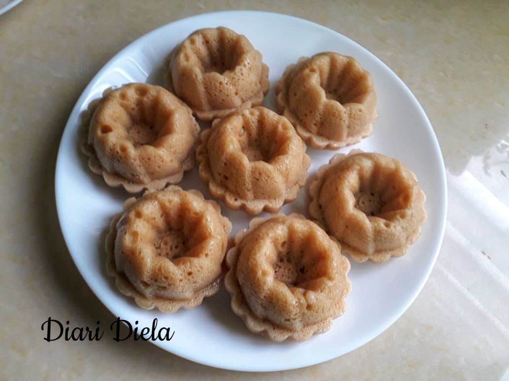 DIARI DIELA: Kuih Apam Kampung Gula Merah