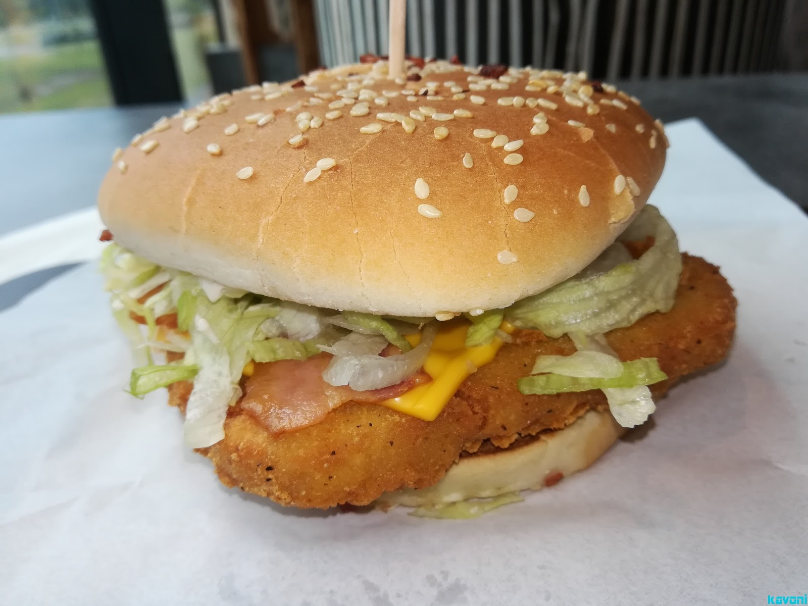 kavoniho žrádlo: Burger CBO a Chicken Strips, McDonald's