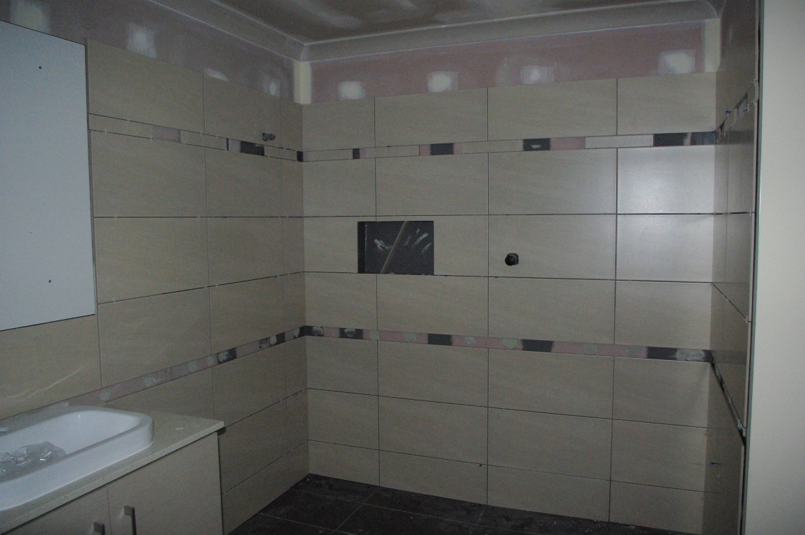 Our Acreage Dream . . .: DAY 90 - Wet area wall tiles!