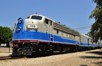 Cajas de Cartón: Cajas de Cartón Capítulo 1: Bajo La Alambrada