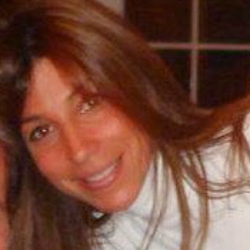 Thee Optimist: Smart Career Move - Ass Selfies