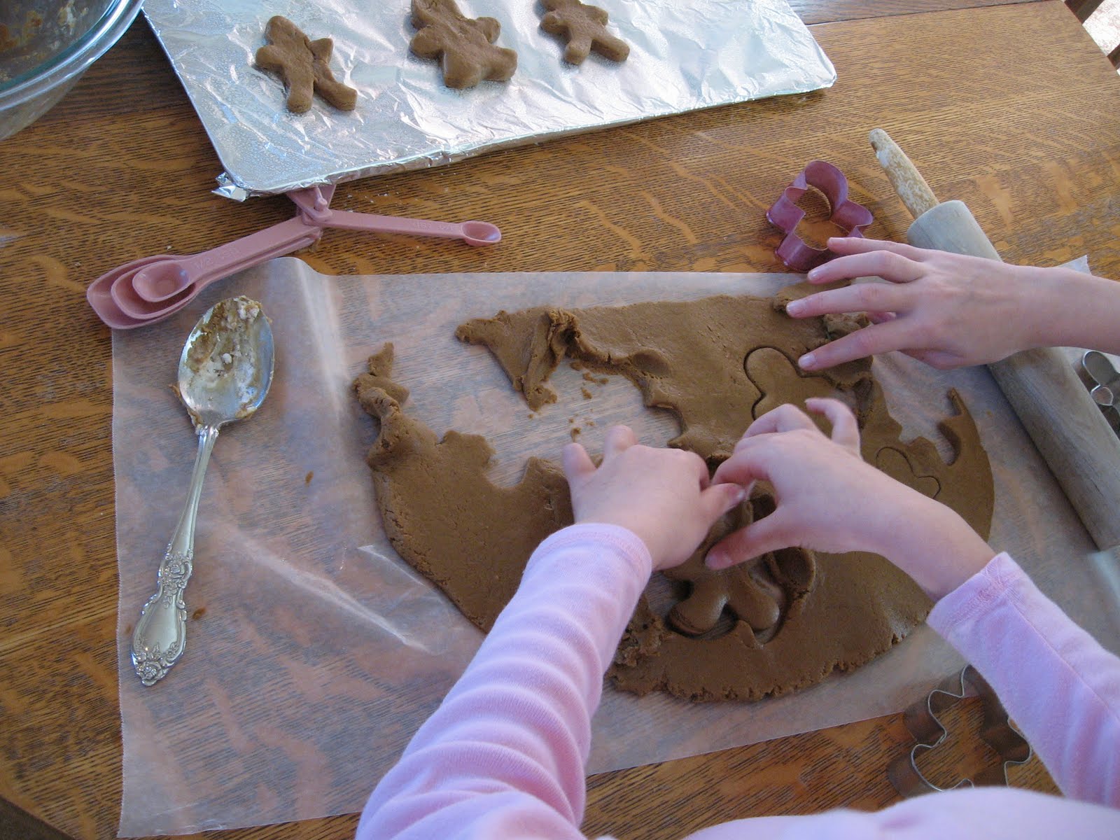 Almost Unschoolers: Baking a Batch of Gingerbread Friends
