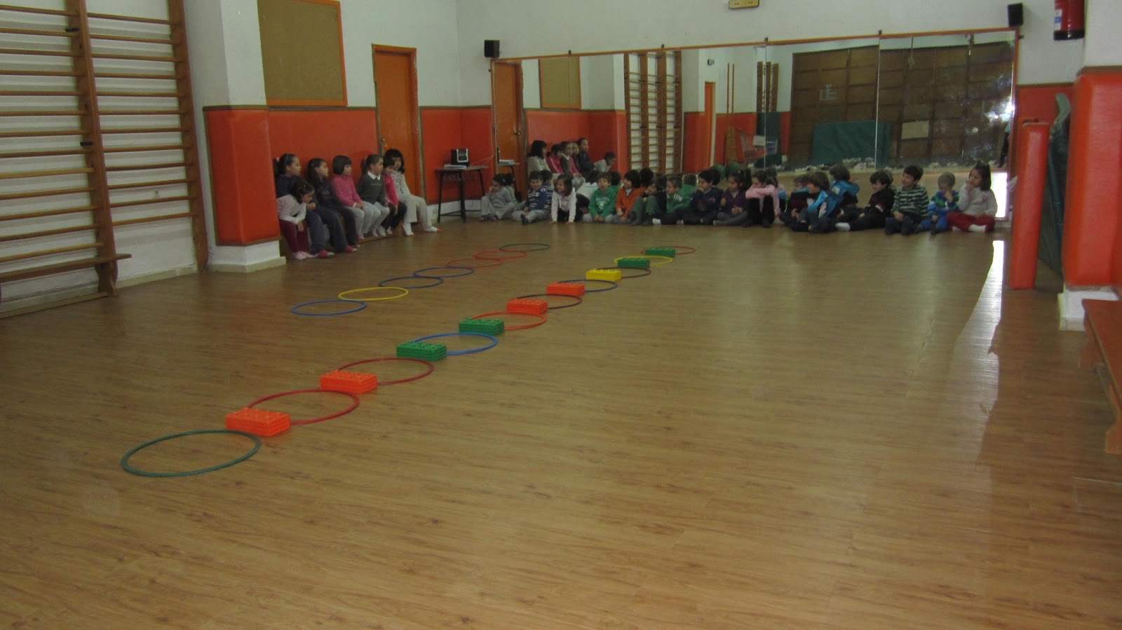 maestranainfantil: SESIÓN DE PSICOMOTRICIDAD: SALTOS Y SALTOS