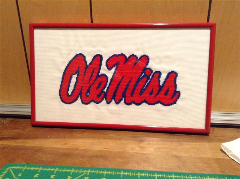EASY PATTERNS: University of Mississippi Ole Miss Rebels cross-stitch ...