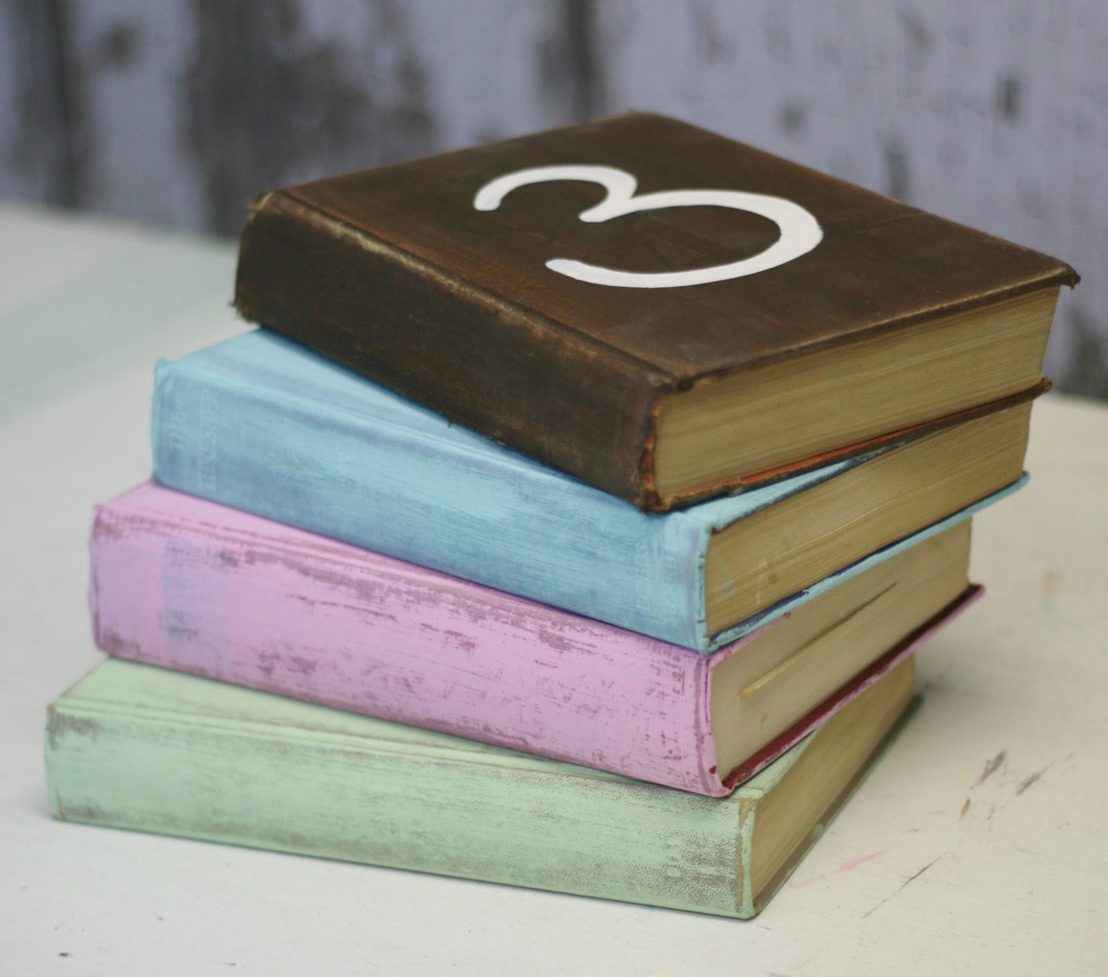 Morgann Hill Designs: Do-It-Yourself Upcycled Vintage Book Table Numbers