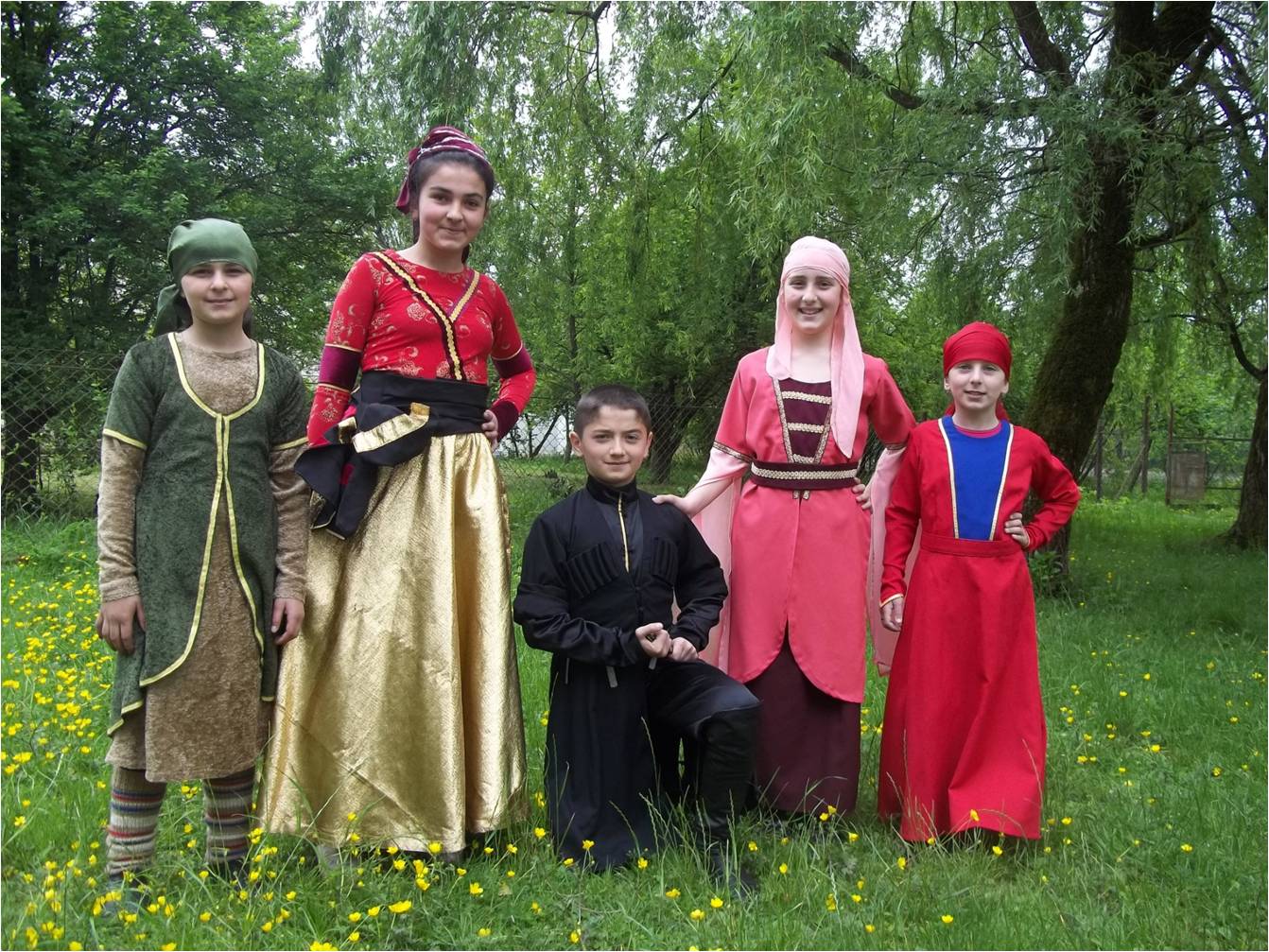 Let's introduce Georgia to foreigners: Georgian traditional clothes