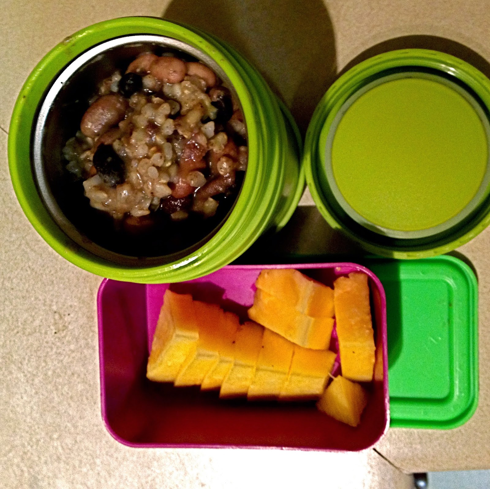 Real Families Eat Real Food : From Processed Foods to DIY lunchables