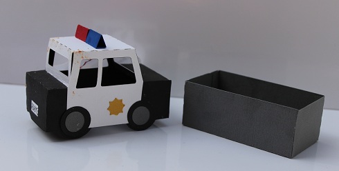 Kutz, Paper, Scissors: Police Party!