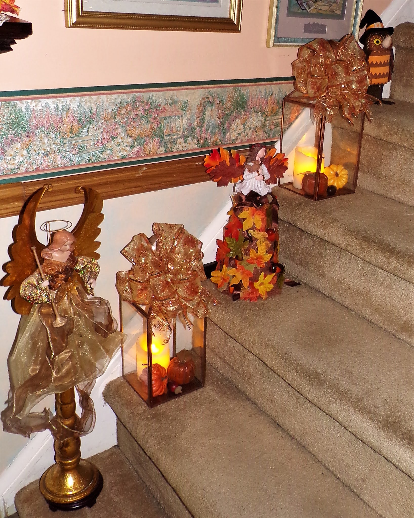 DEBBIE-DABBLE BLOG: Autumn Elegance Vignettes and Hutch in the Living ...