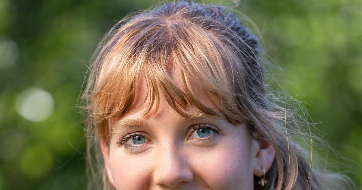 Kids' Book Review: 12 Curly Questions with author Amelia Mellor