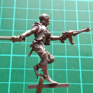 INQ40k: Inq28/40k - Female Inquisitor Interrogator/henchman