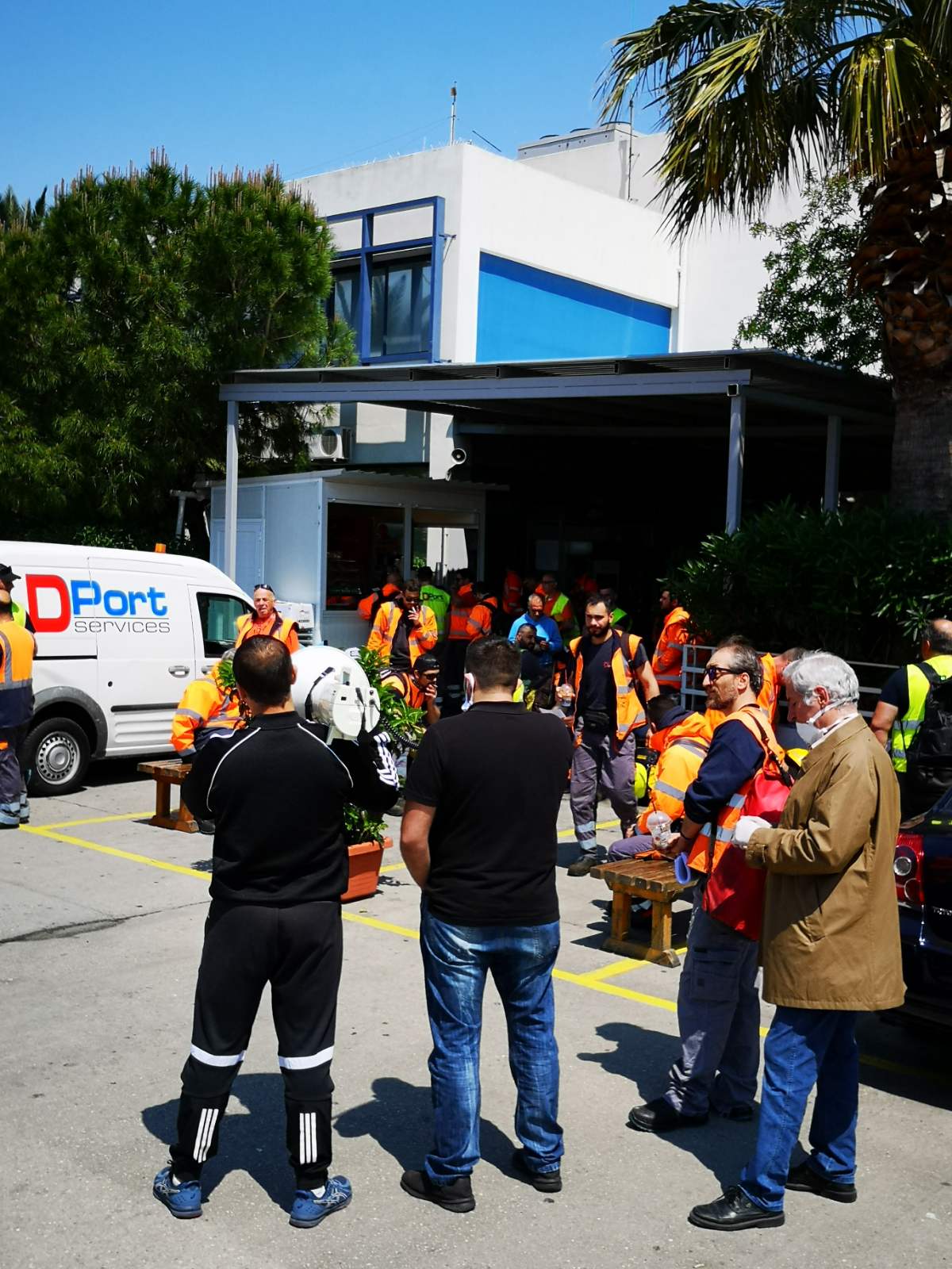 ΕΝΩΣΗ ΕΡΓΑΖΟΜΕΝΩΝ ΣΤΗ ΔΙΑΚΙΝΗΣΗ ΕΜΠΟΡΕΥΜΑΤΟΚΙΒΩΤΙΩΝ ΣΤΙΣ ΠΡΟΒΛΗΤΕΣ ΤΟΥ ...