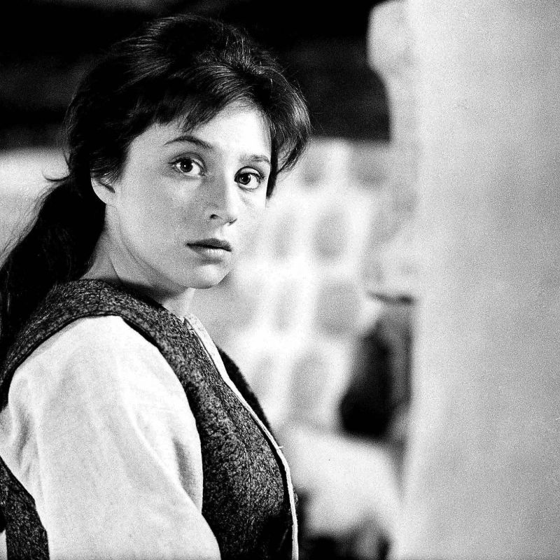 The “First Lady of Slovak Theater”: 28 Gorgeous Photos of Emília ...