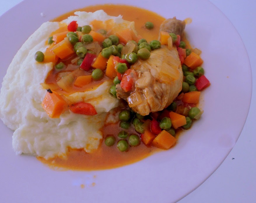 Dicas e Doces : Frango Estufado com Ervilhas
