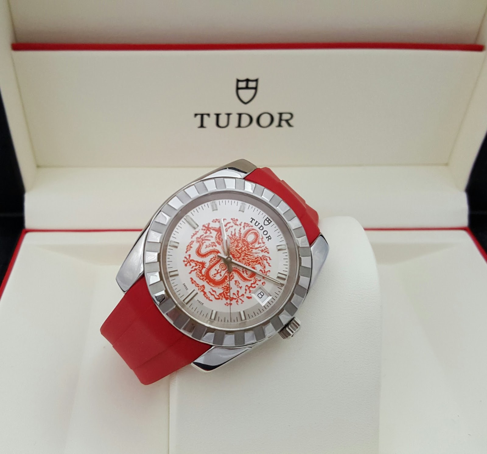 TUDOR DATEJUST RED DRAGON (SOLD)