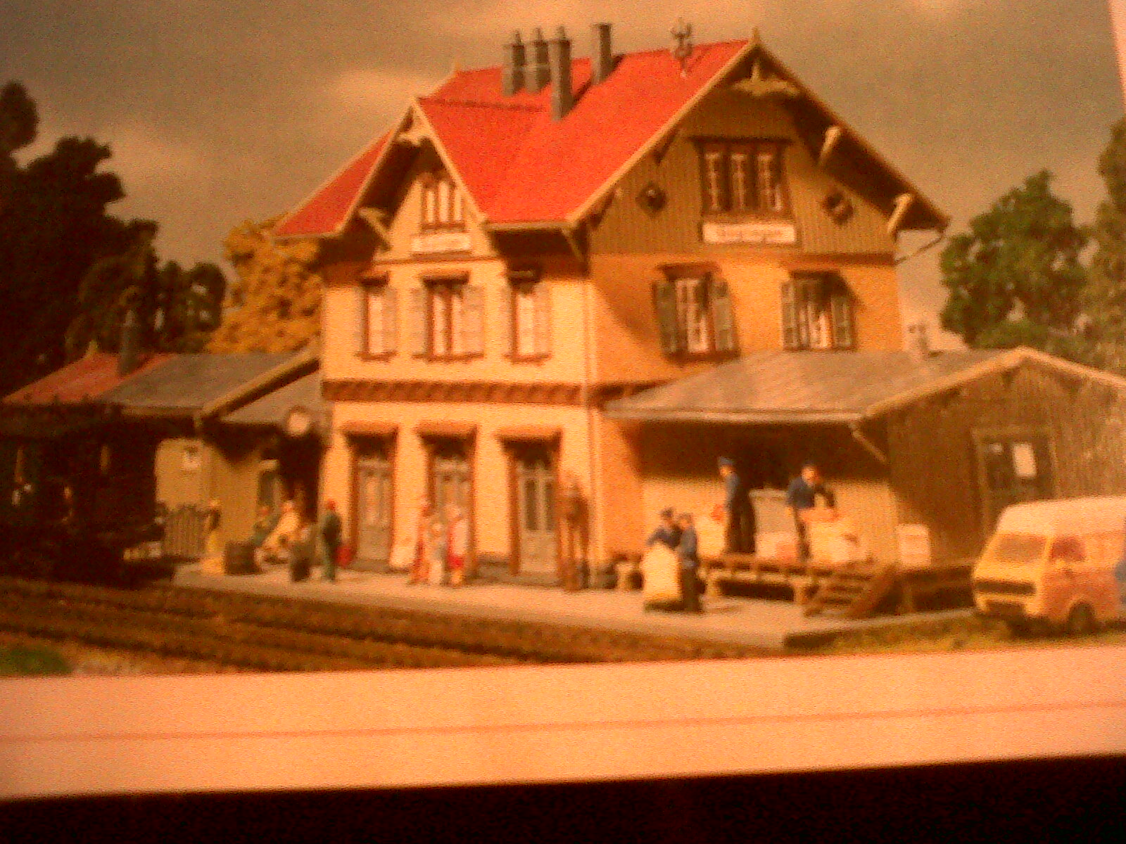 French Model Railway: Faller model railway buildings