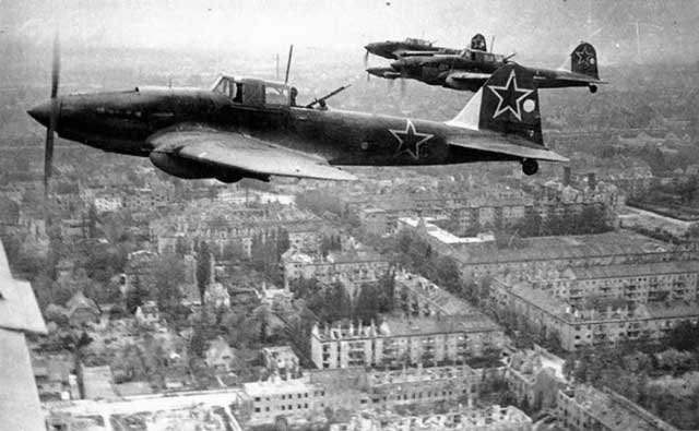 World War II in Pictures: Ilyushin Il-2 Shturmovik: Most Produced Warplane of World War II