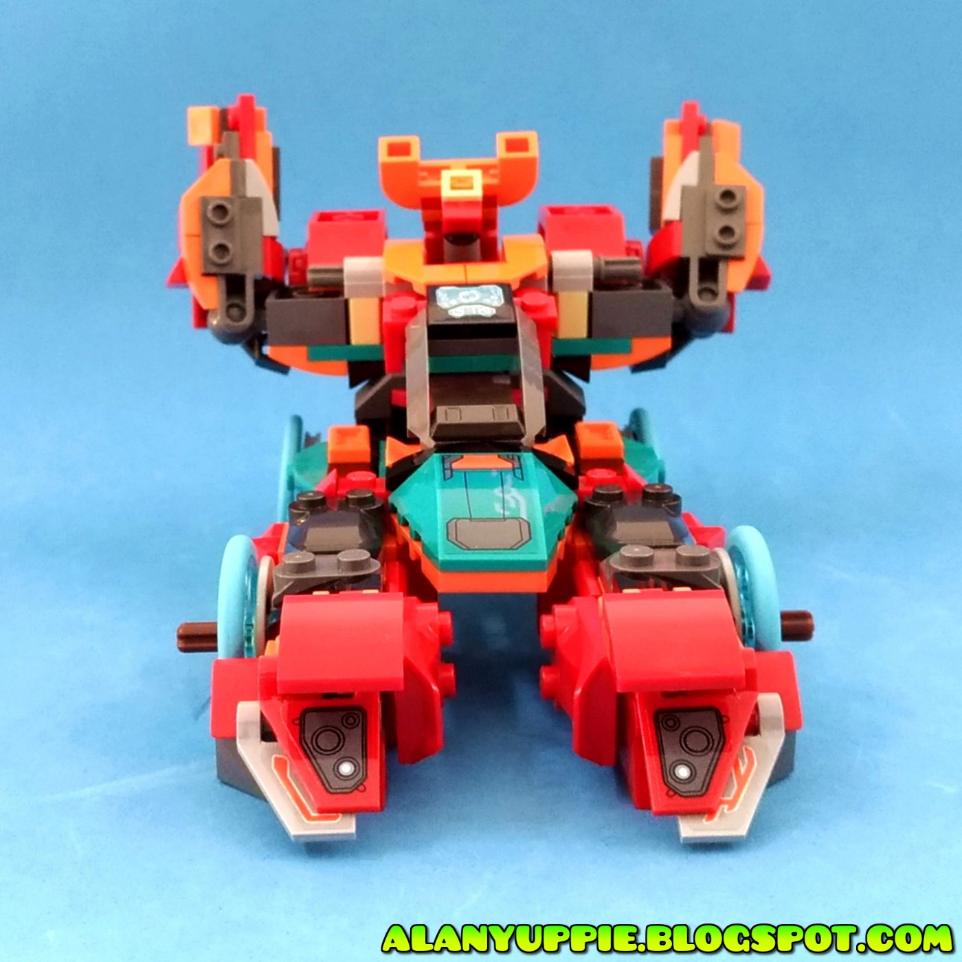 Alanyuppie's LEGO Transformers: Video Tutorial: Transformer Speedster ...