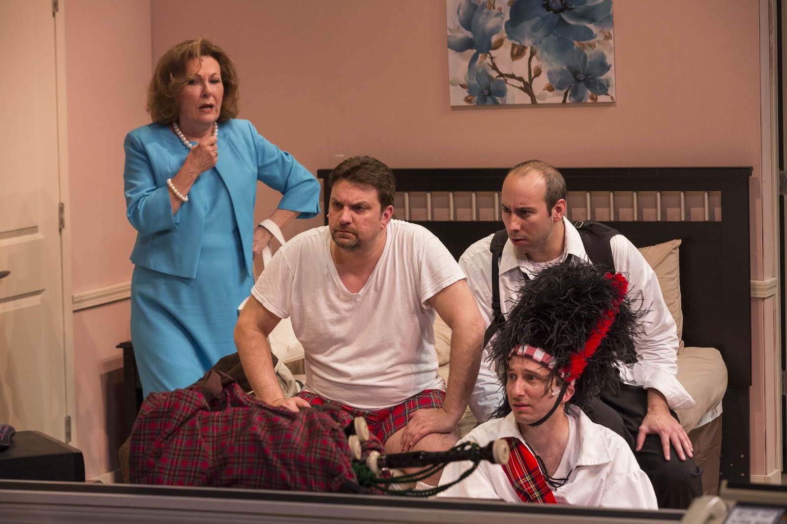 Actors Theatre Indiana romps through a farce — unusually, without a ...