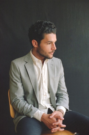 Six Twenty Seven: Charlie leaves @girlsHBO. Hearts Break.