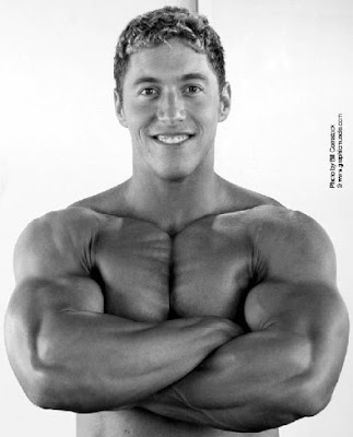 the beauty of male muscle: Gabriel