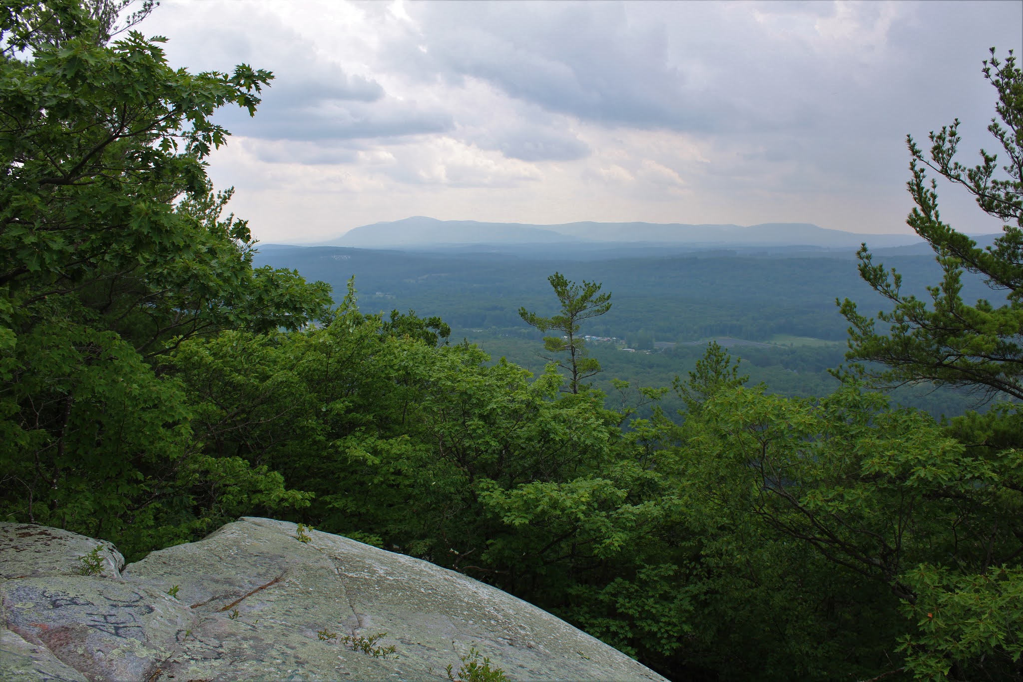 Walking Man 24 7: Flag Rock(Monument Mountain Reservation-Berkshires)