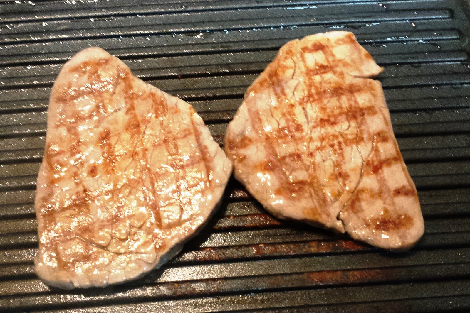 El rincón de Mundín: FILETES DE SOLOMILLO DE TERNERA A LA PLANCHA