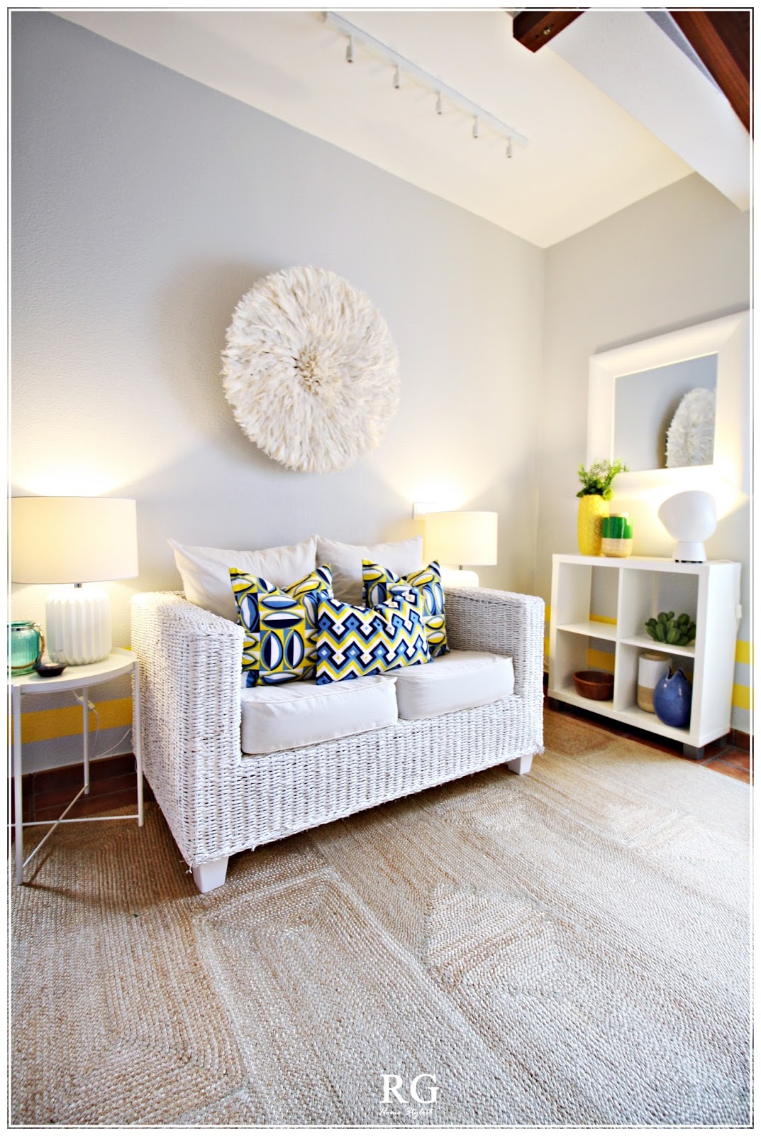 Rodolfo Galvão Home Stylist: Projeto - The White and Yellow game room