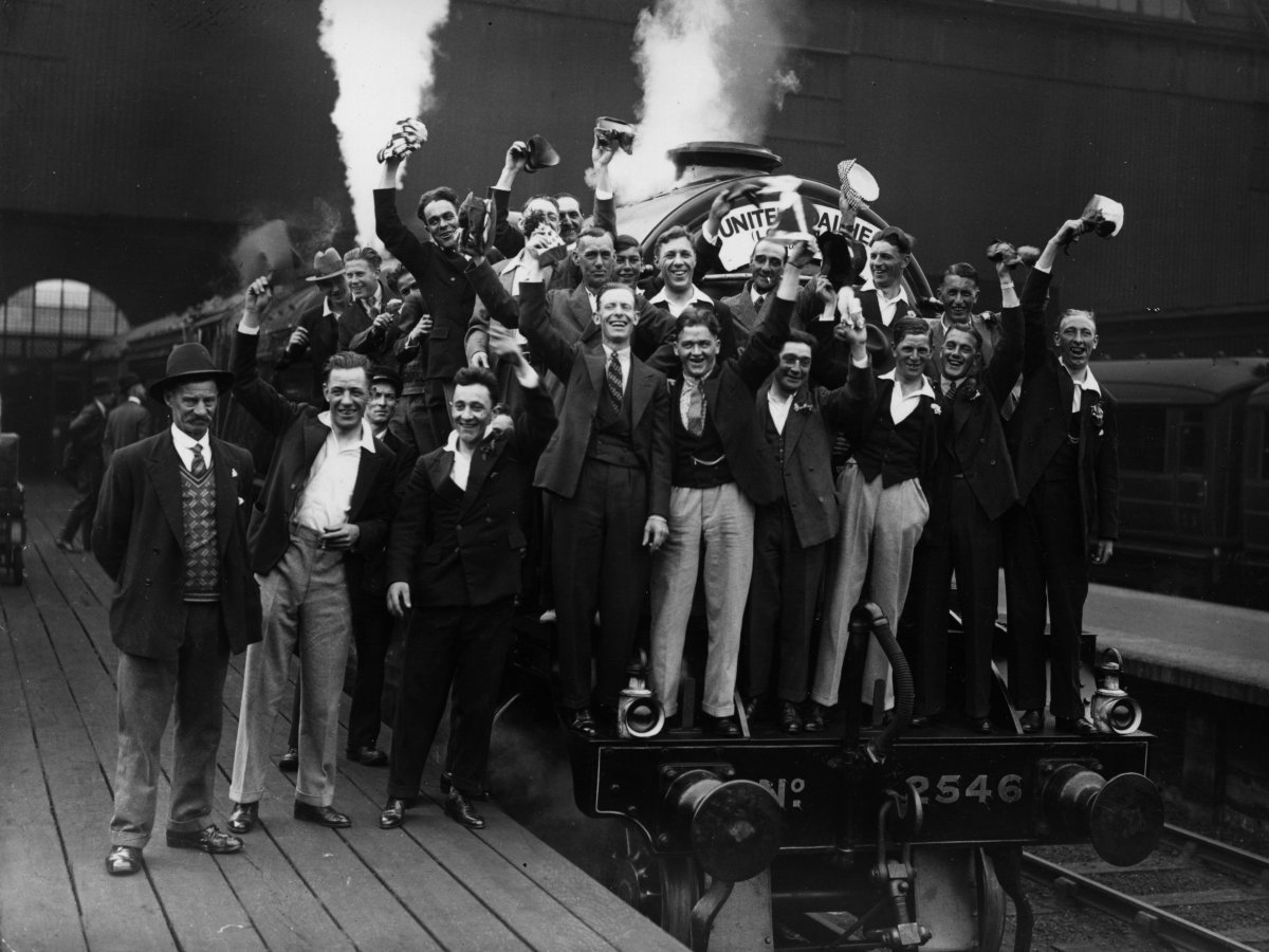 Back Then, Traveling Was Friendlier: 19 Interesting Vintage Photos That ...