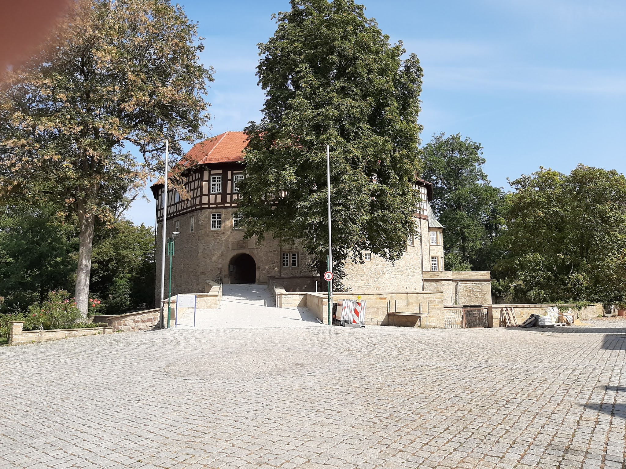 Wege in der Region Stuttgart: Das Wasserschloss - Wahrzeichen der Stadt ...