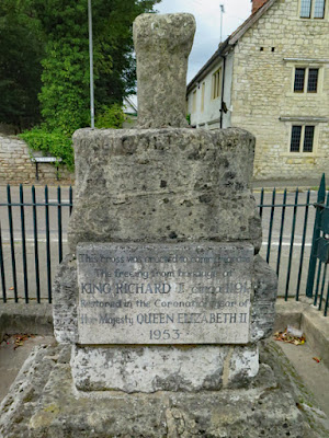 The Language of Stone: St. James' Braithwell - The Exterior