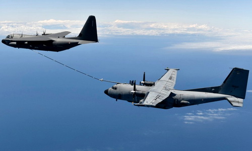 Nuevo avión cisterna KC-130J de la Fuerza Aérea Francesa ~ Espejo ...