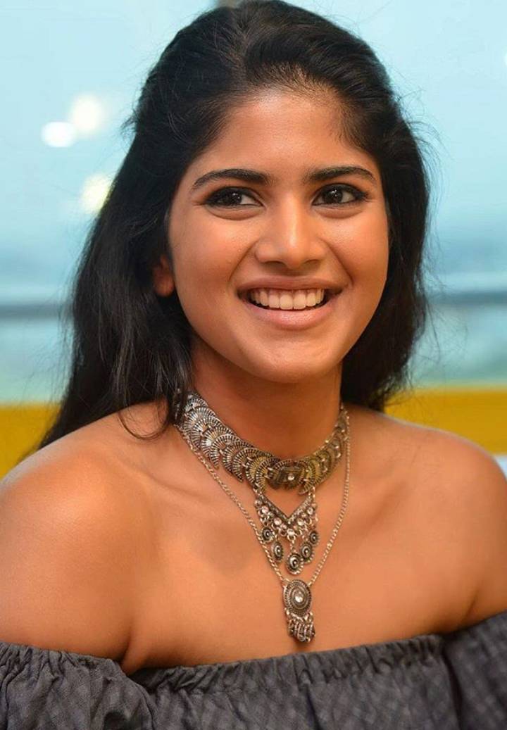 Megha Akash Hot Hd Photos Download In 2020 Megha Akash Photos Gallery 2020