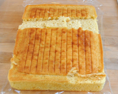 Beki Cook's Cake Blog: Vanilla-Dark Chocolate Mini Cakes