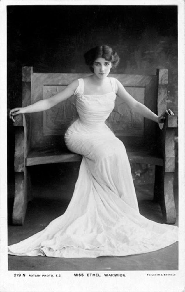 The Kissed Mouth: Straight Outta Hendon...