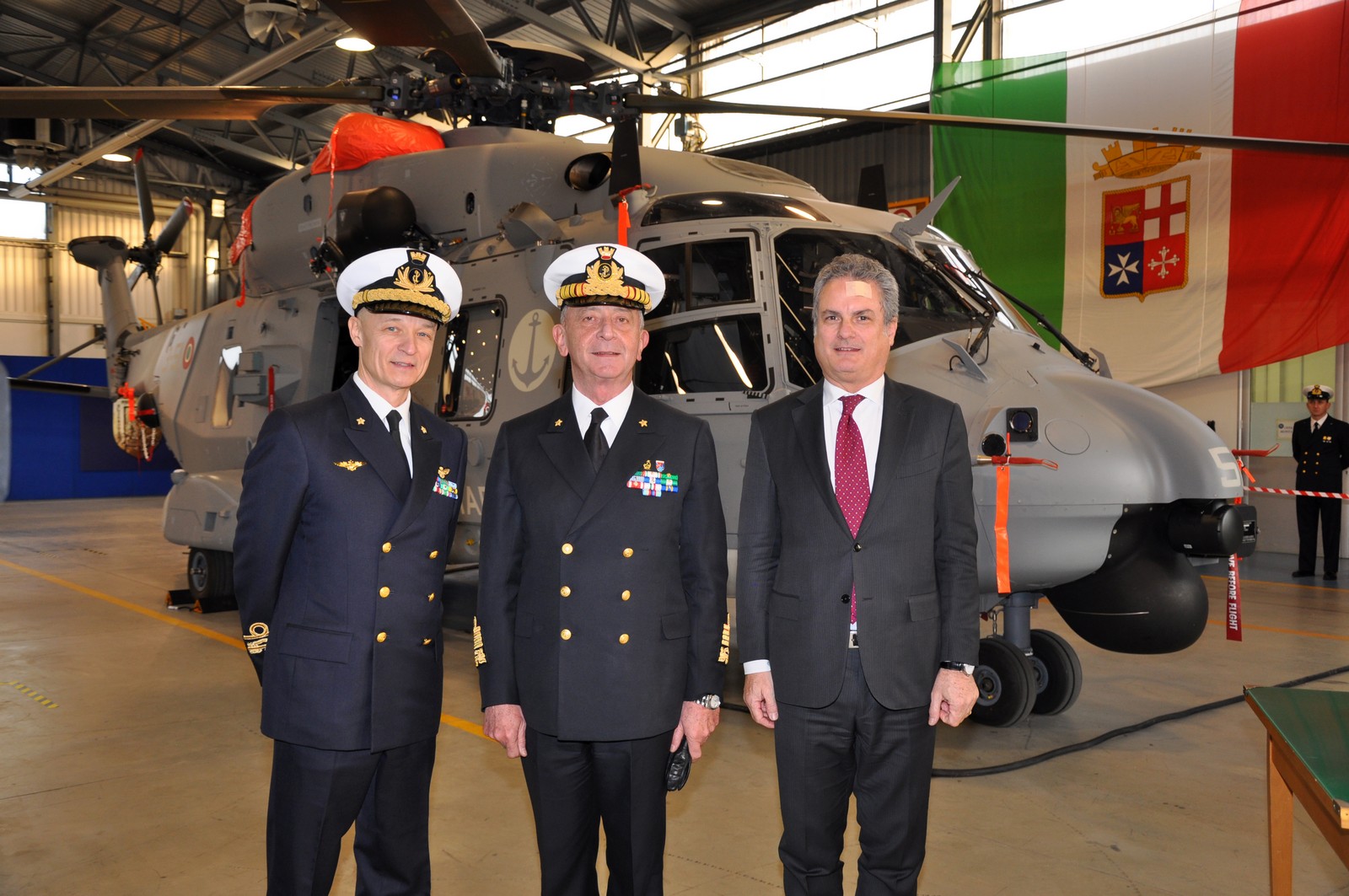 Alacrán (HA-500): MH-90 de la Marina Militare Italiana - versión naval ...