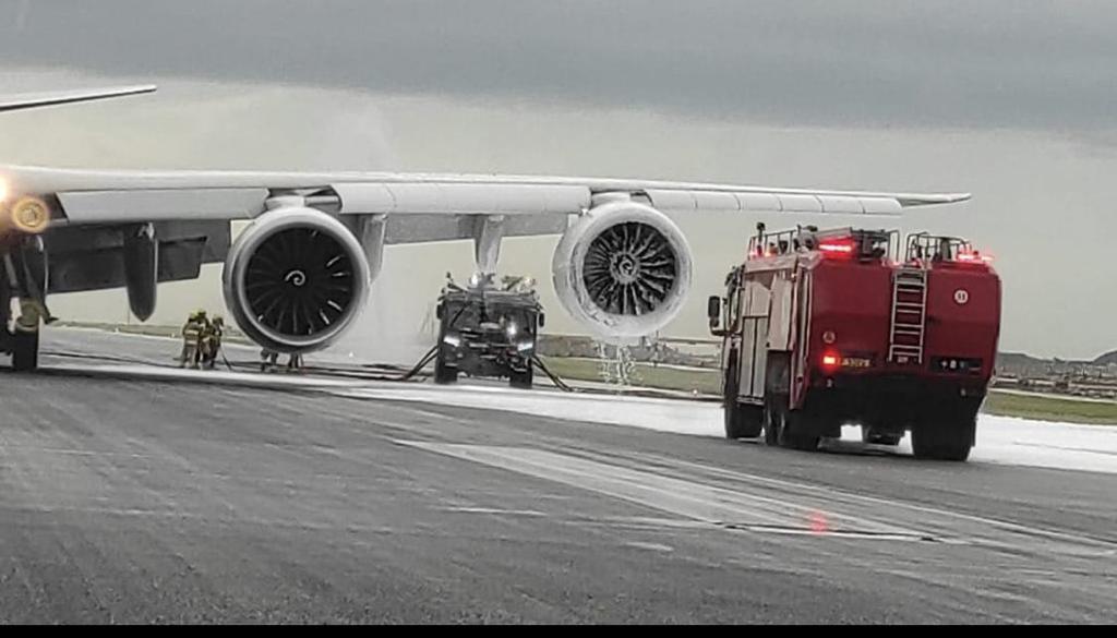 UPS Boeing 747 Freighter engine catches fire - jetflightpro