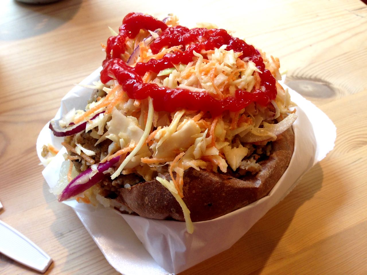 Green Gourmet Giraffe: Edinburgh legend: The Baked Potato Shop